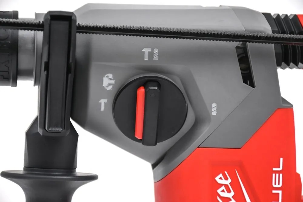 Aku kombinované kladivo Milwaukee M18 FHX-552X