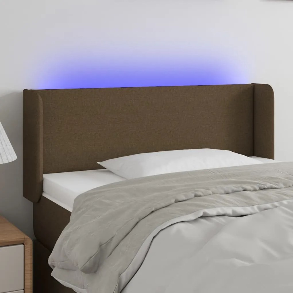 Čelo postele s LED tmavě hnědé 93 x 16 x 78/88 cm textil 3122941