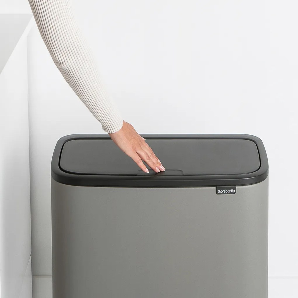 Brabantia BO TOUCH BIN Dotykový odpadkový koš 11+23 l - minerální světle šedá