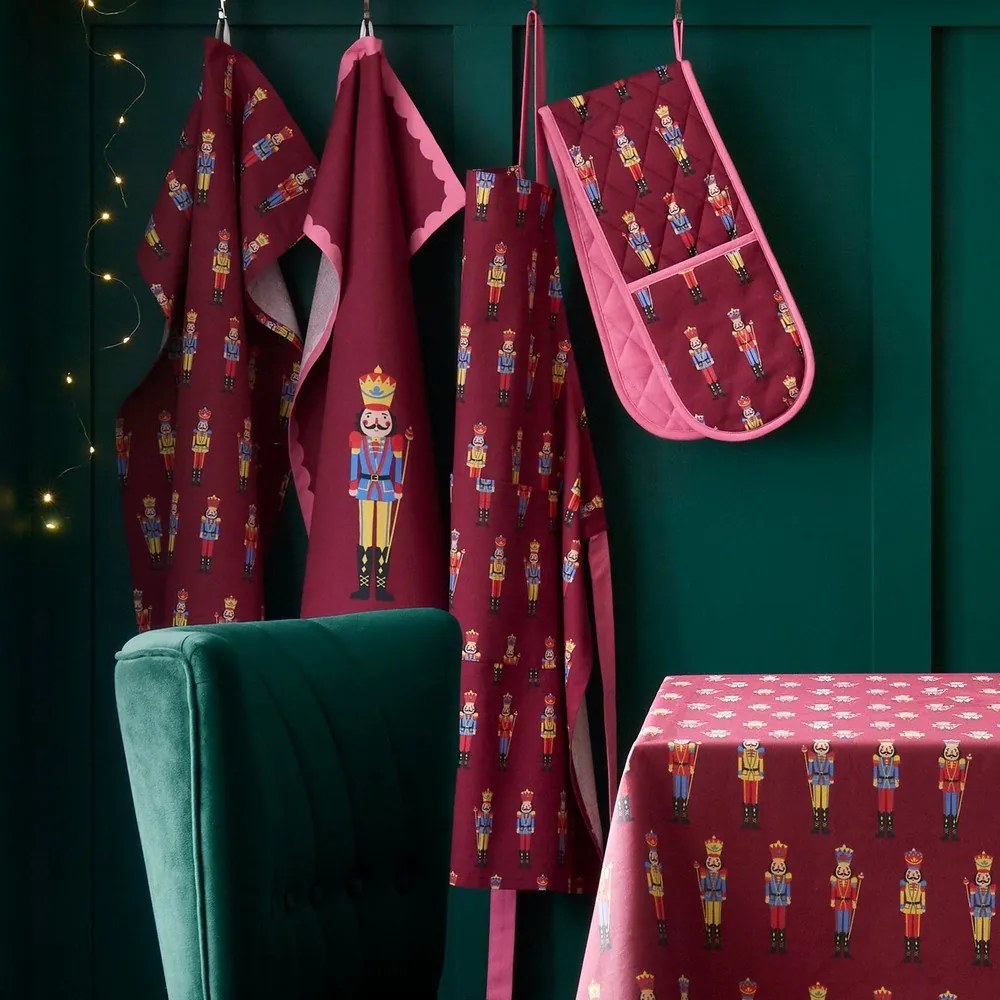 Bavlněná chňapka s vánočním motivem Christmas Nutcracker – Catherine Lansfield