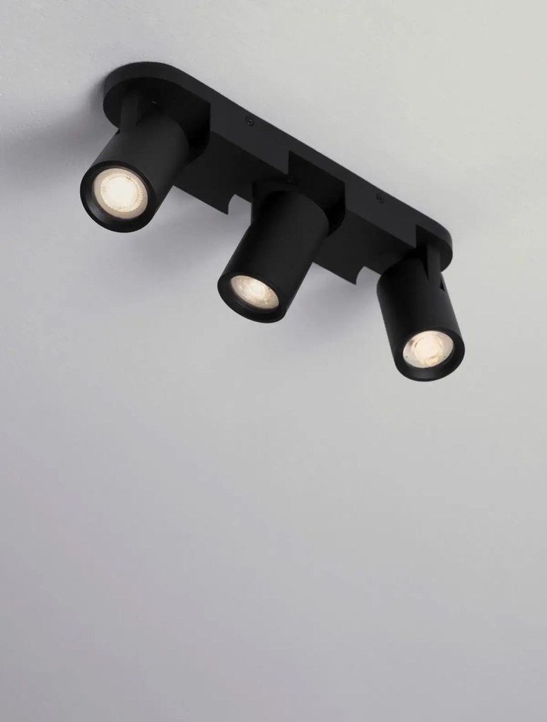 Minimalistické bodové svítidlo Esto 3 Černá