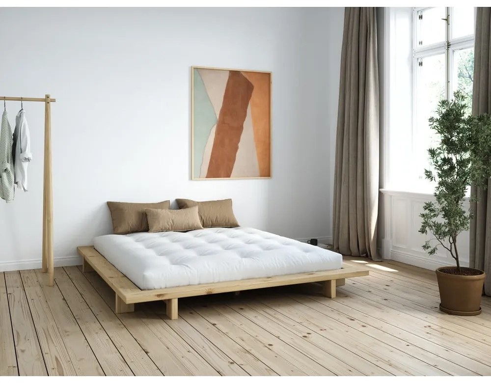 Dvoulůžková postel z borovicového dřeva s roštem 180x200 cm Japan – Karup Design