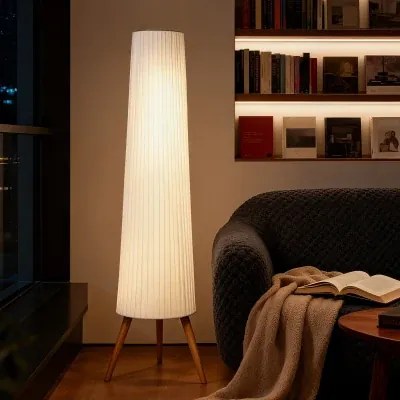 HOMCOM LED stojací lampa do obývacího pokoje stmívatelná dřevo s trojnožkou, stojací lampa s nožním spínačem, 46 x 153 cm, bílá