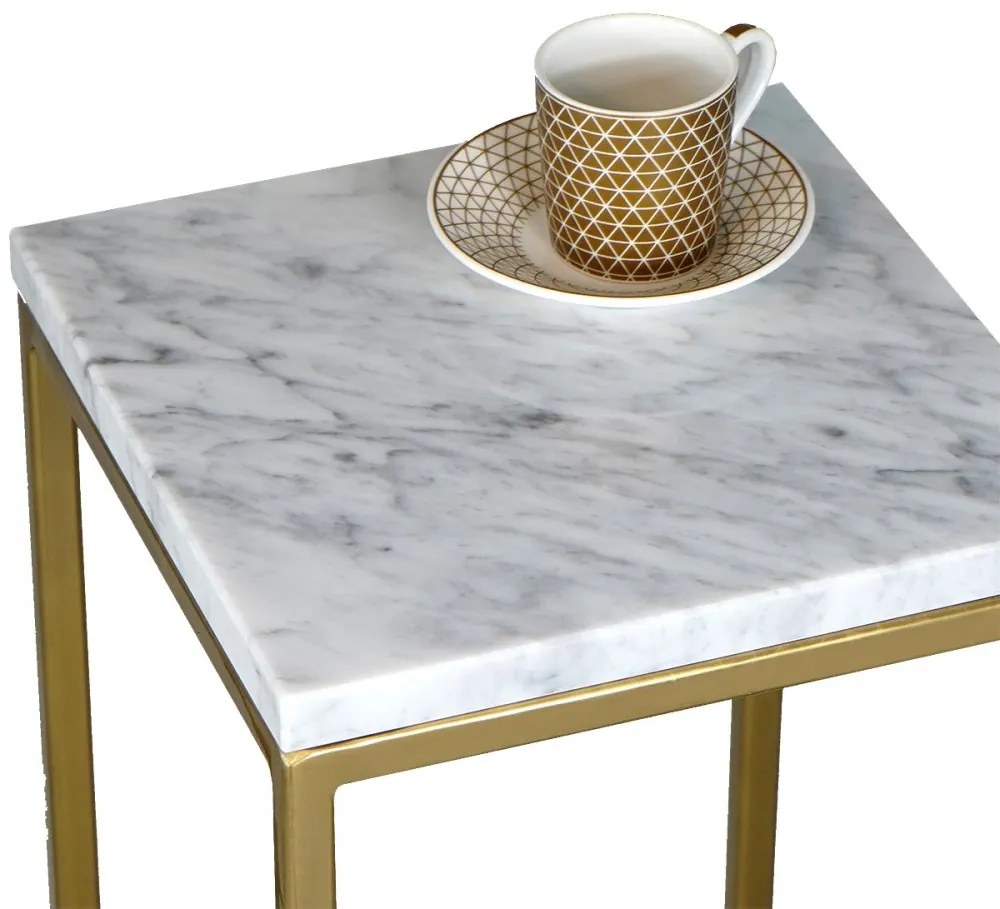 Zlatý odkládací stolek Alma s italským mramorem