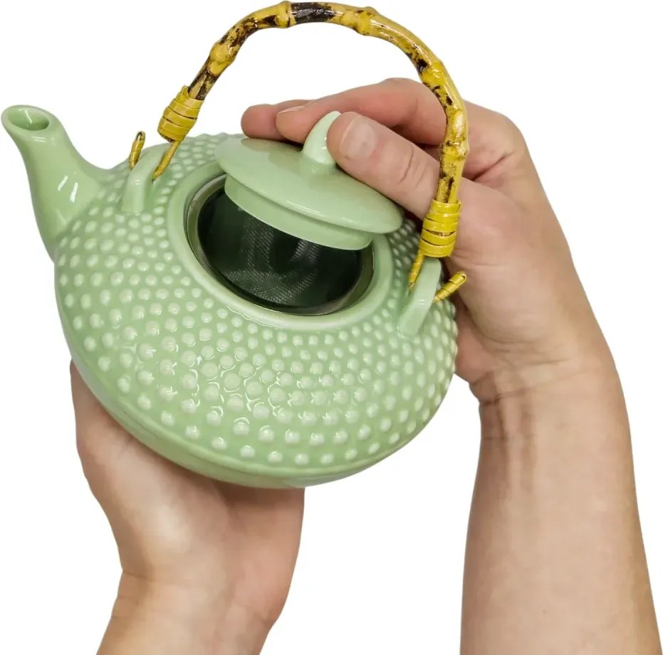 Porcelánová čajová souprava Tanaka pro 4, 0,6 l – jadeitově zelená s reliéfem