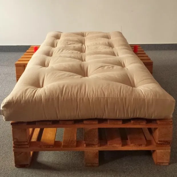 Nejfuton Paletová postel 80x200 Malá Dvojka s nočním stolkem