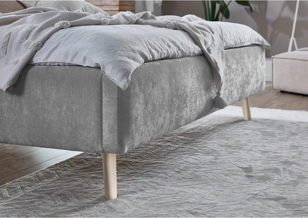 Šedá čalouněná dvoulůžková postel s roštem 180x200 cm Mattis – Meise Möbel