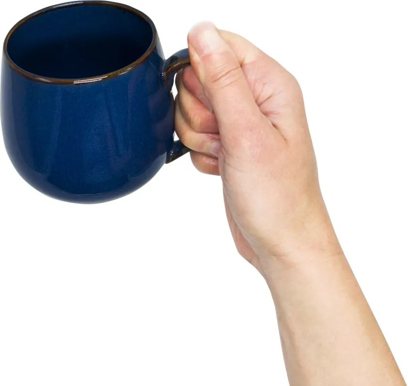 Porcelánový hrnek Matilda, 400 ml – lesklý, kobaltově modrý, s kropenatým efektem