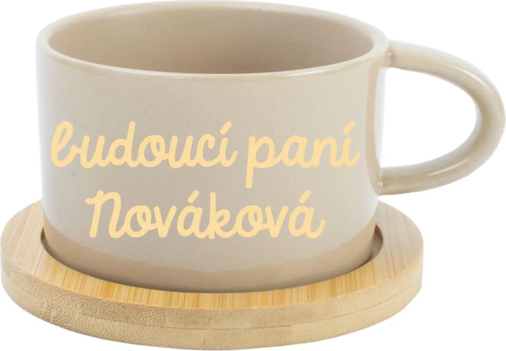 Personalizovaný keramický hrníček "MAKRONKA" - budoucí paní