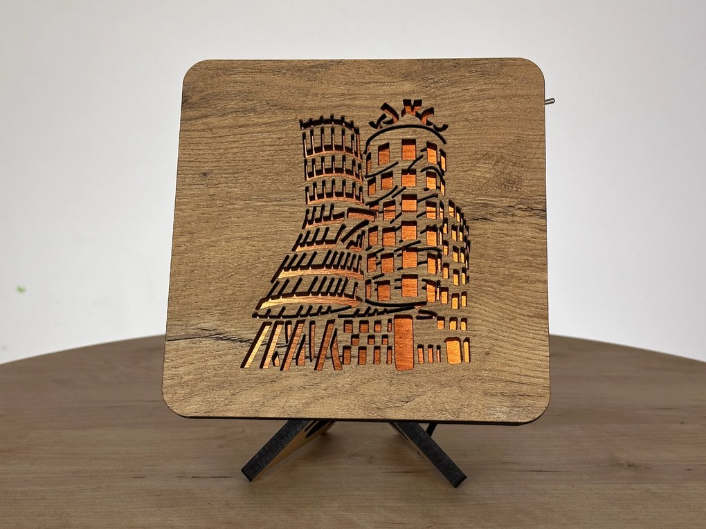 Li-Go "Tančící dům" lampa 19x19cm provedení povrchu: ořech