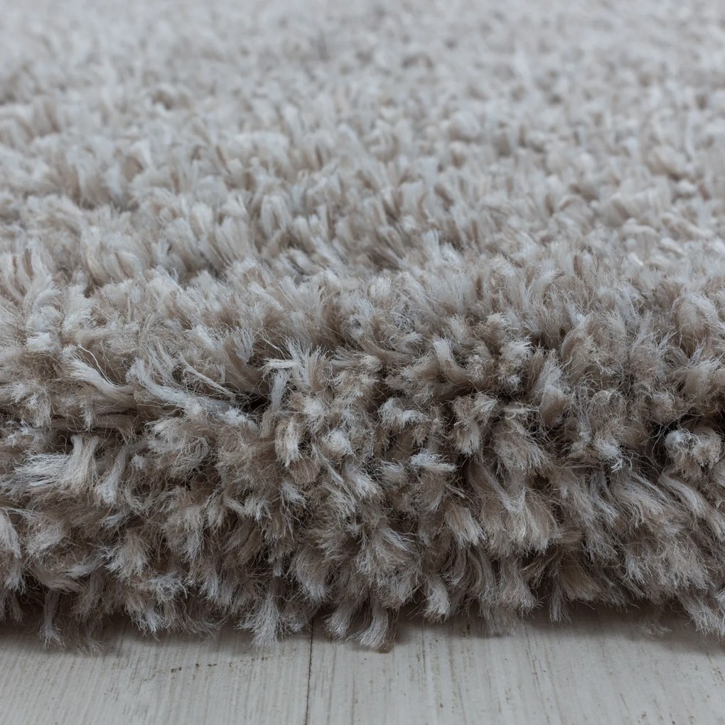 Ayyildiz, Kusový koberec Fluffy Shaggy 3500 beige kruh, 160x160 (průměr) kruh, béžová, ložnice