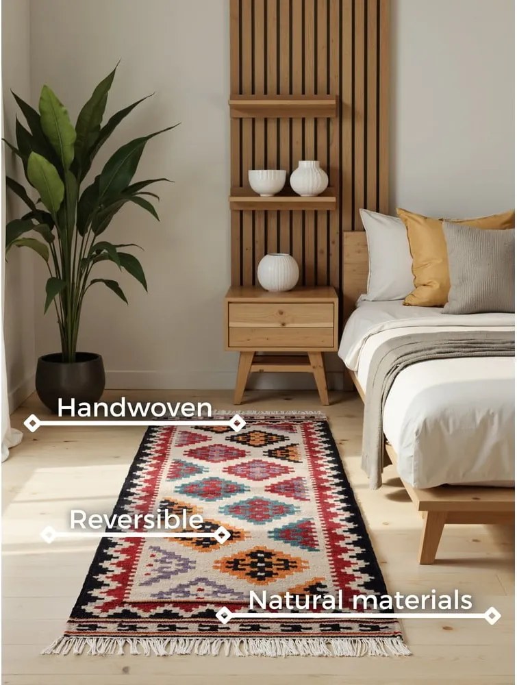 Červený oboustranný ručně tkaný vlněný běhoun 60x190 cm Kamal Kian – Nouristan