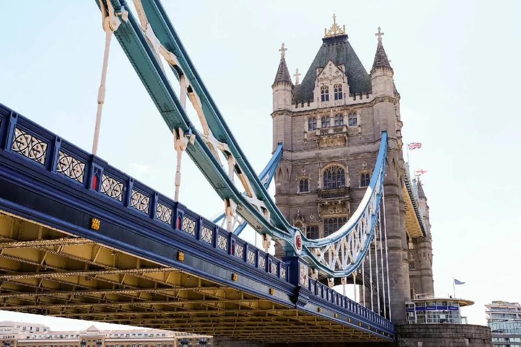 DIMEX | Samolepicí vliesová fototapeta na zeď Tower Bridge Londýn MA-5-0680 | 375 x 250 cm | modrá, šedá