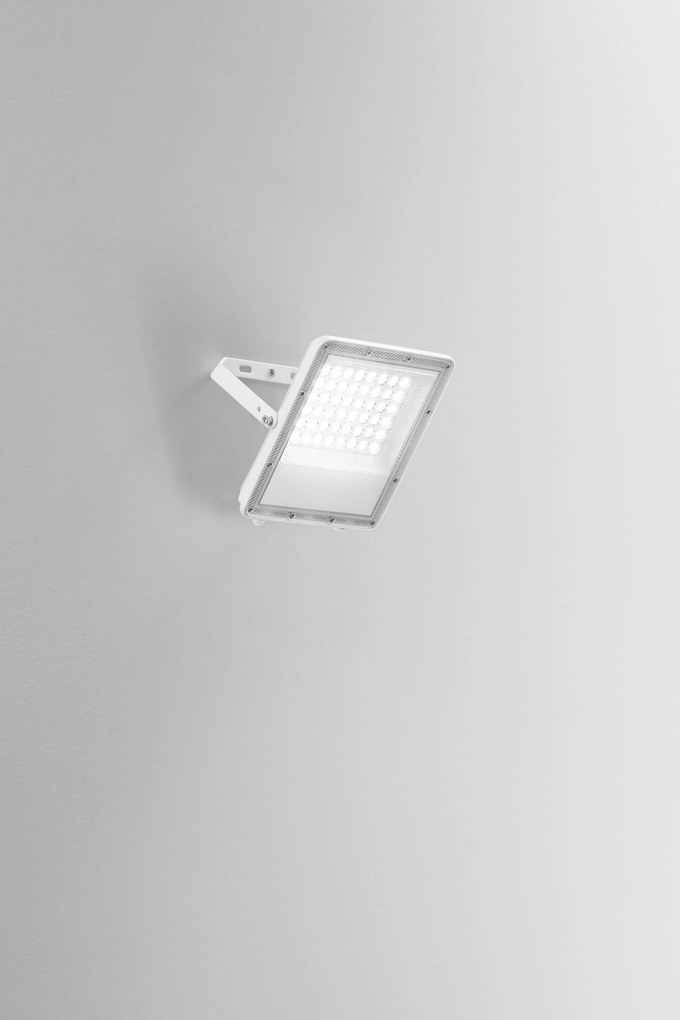 FAN LED-ESUS-50-BCO LED reflektor ESUS 50 W, CCT, bílý, IP65 - FANEUROPE