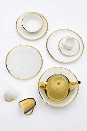 vtwonen Gold set 2 hrnků 400 ml - zlaté (Designové zlaté hrnky v objemu 400 ml)