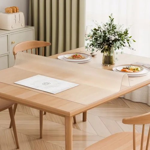 PVC chránič stolu 61 × 121,9 cm matný plastový o tloušťce 1,5 mm