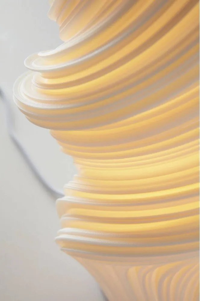 Bílá plastová stolní lampa (výška 27 cm) Calais – Jotex
