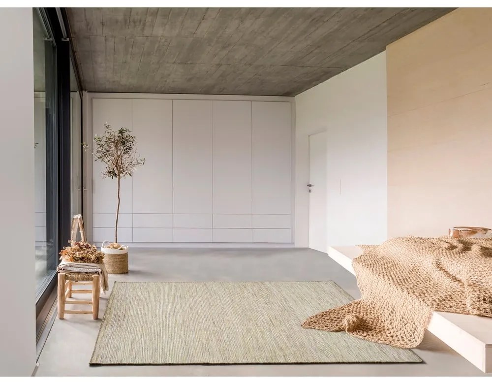Béžový vlněný koberec Universal Kiran Liso, 160 x 230 cm