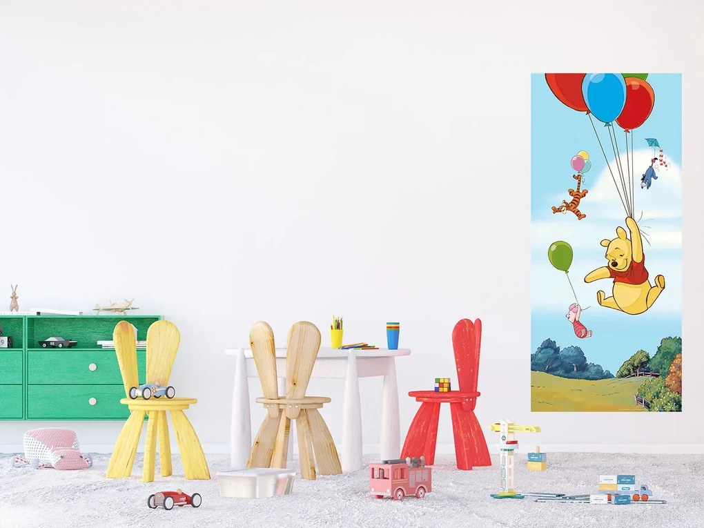 Dětská vliesová fototapeta na zed' Létající Medvídek Pú, Disney | 90 x 202 cm | DFTDNV 5461