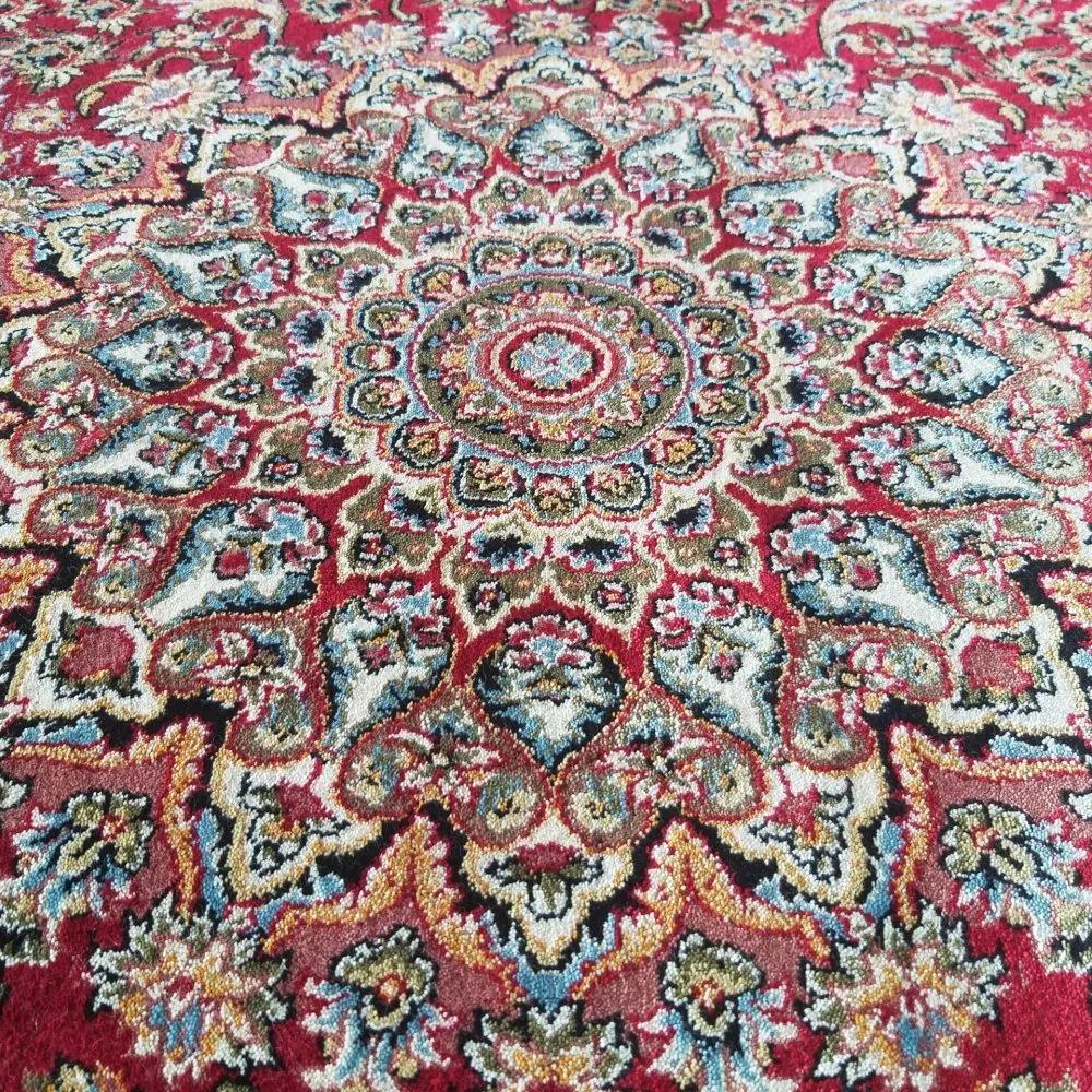Exkluzivní červený koberec s krásným vzorem Šířka: 200 cm | Délka: 300cm