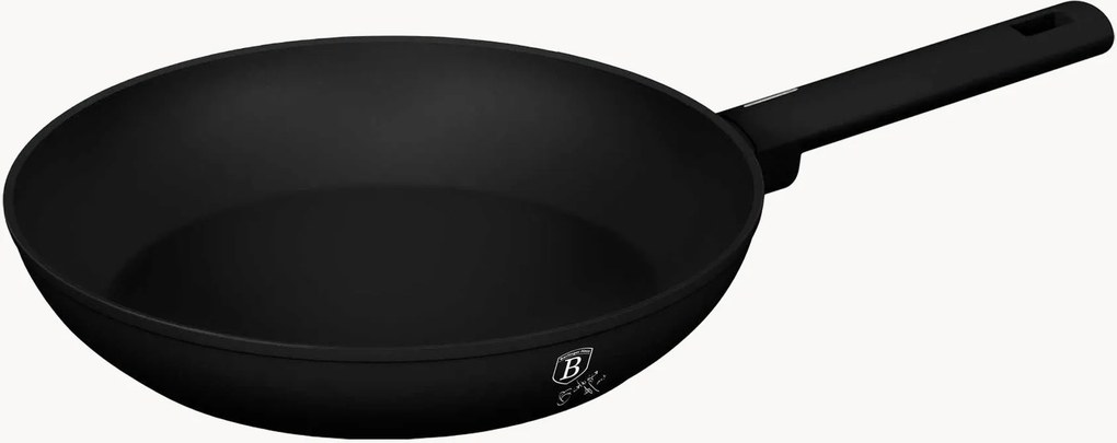 Pánev's nepřilnavým povrchem Matte Black
