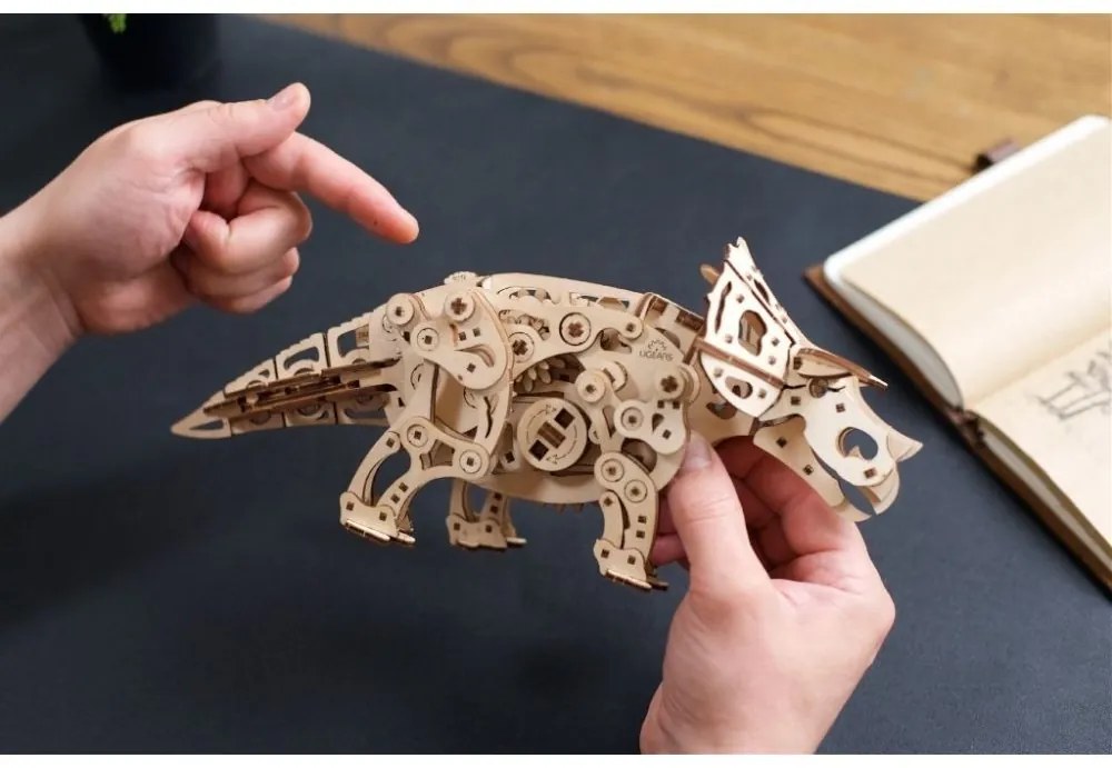 Ugears 3D mechanické puzzle Triceratops 400 ks