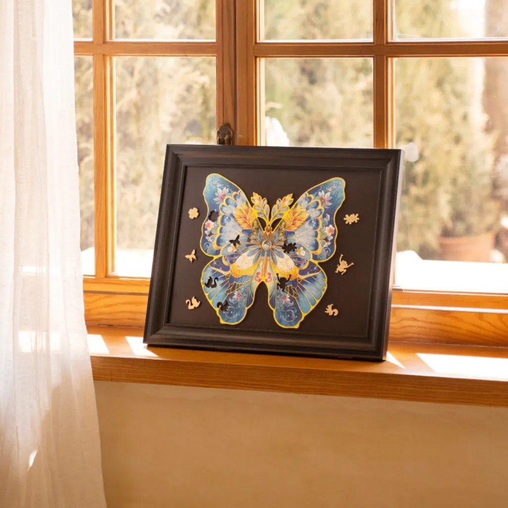 RoboTime Dřevěné puzzle Motýl Morpho Helena