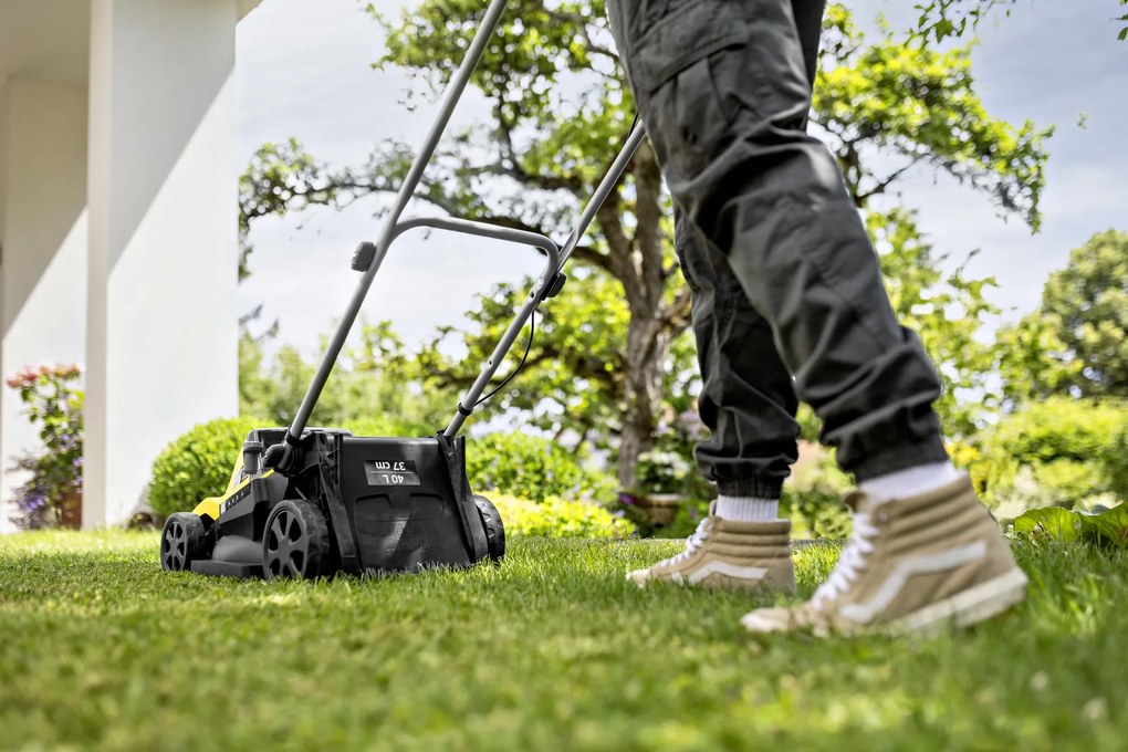 Kärcher Sekačka na trávu LMO 4-18 Dual
