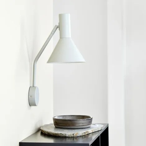 Nástěnná lampa LYSS FRANDSEN, almond Frandsen lighting 367224