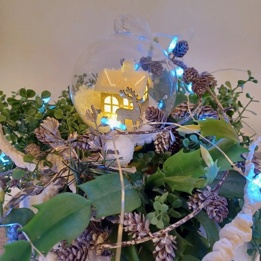 LED svítící koule 10 cm, teple bílá, na baterie LR41, interiér
