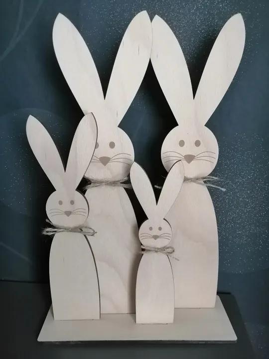 Velikonoční zajíci - Zaječí rodinka 35cm (4 zajíci) - dřevěná dekorace