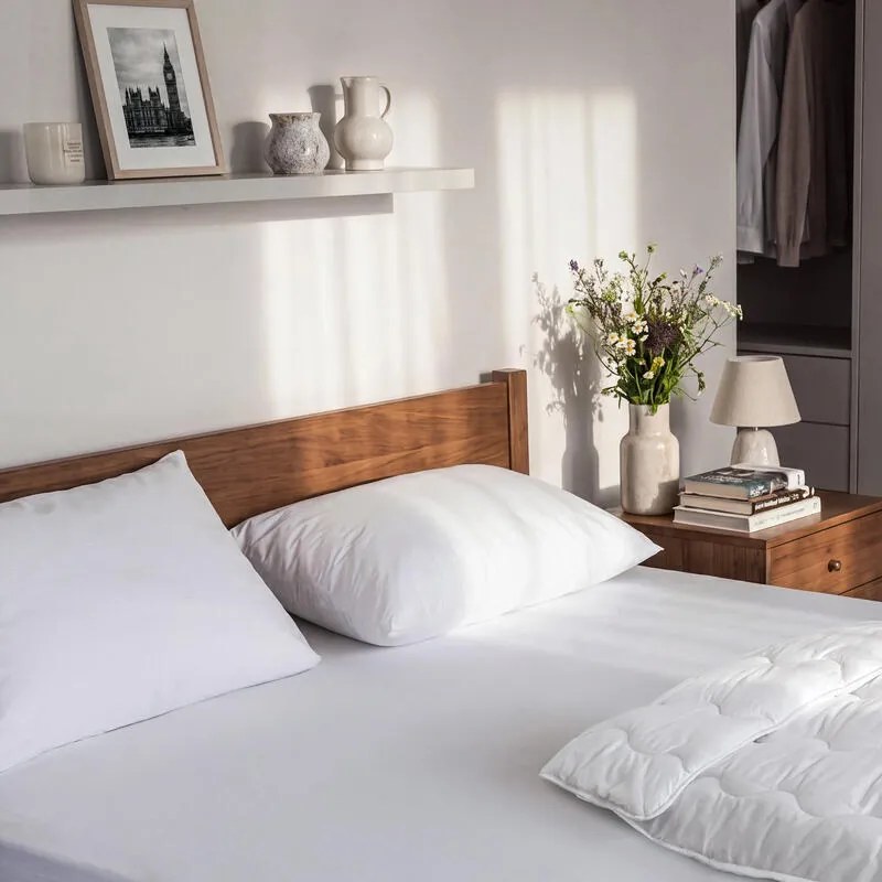 SCANquilt polštář COMFORT COTTON SOFT - s jemnými mikrovlákny připomínající peří 70 x 90 cm