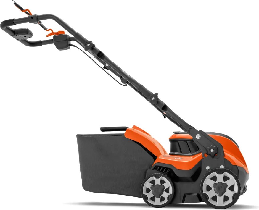 Aku vertikutátor a odmechovač Husqvarna S 138i (bez baterie a nabíječky)