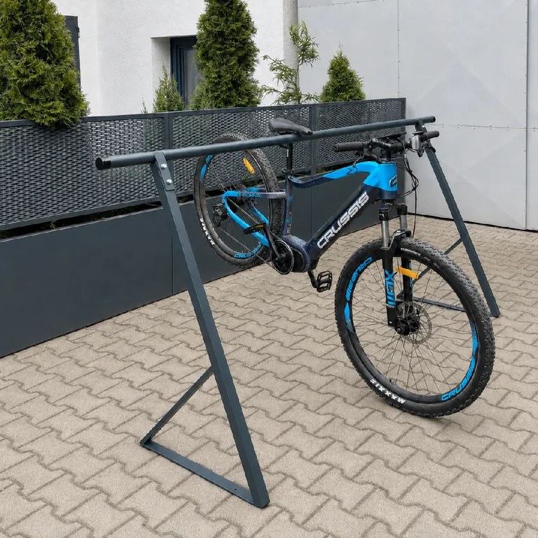 Stojan na kola za sedlo KS-930 | Česká výroba | KACERLE Povrchová úprava: žárový zinek, Délka stojanu: 2 m