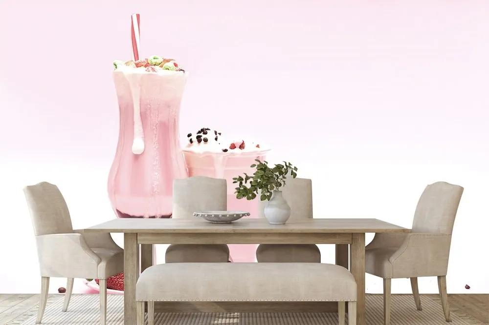 Samolepící fototapeta růžový mléčný koktejl - 150x100 cm