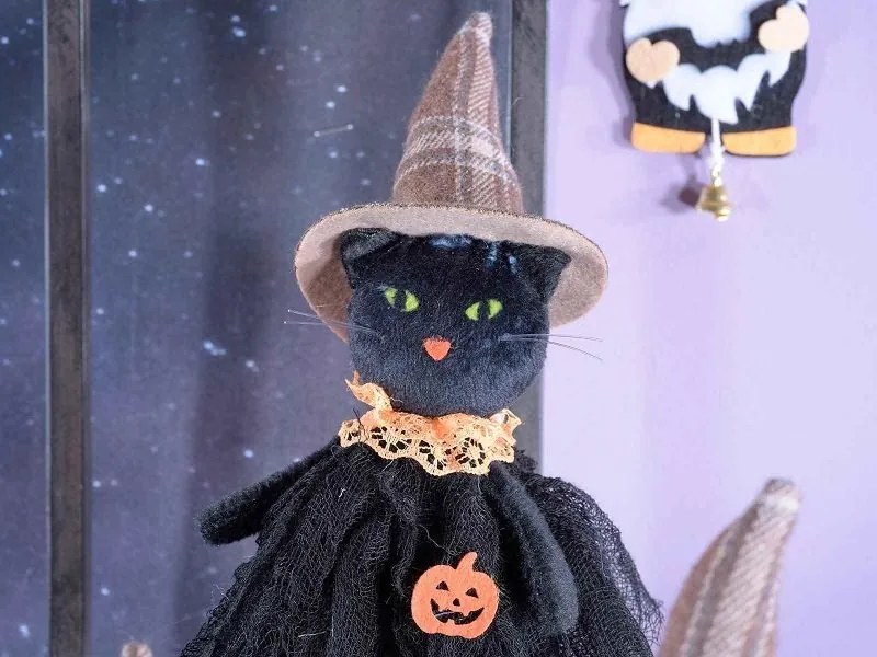 Halloweenská dekorace Černá kočka 22 cm