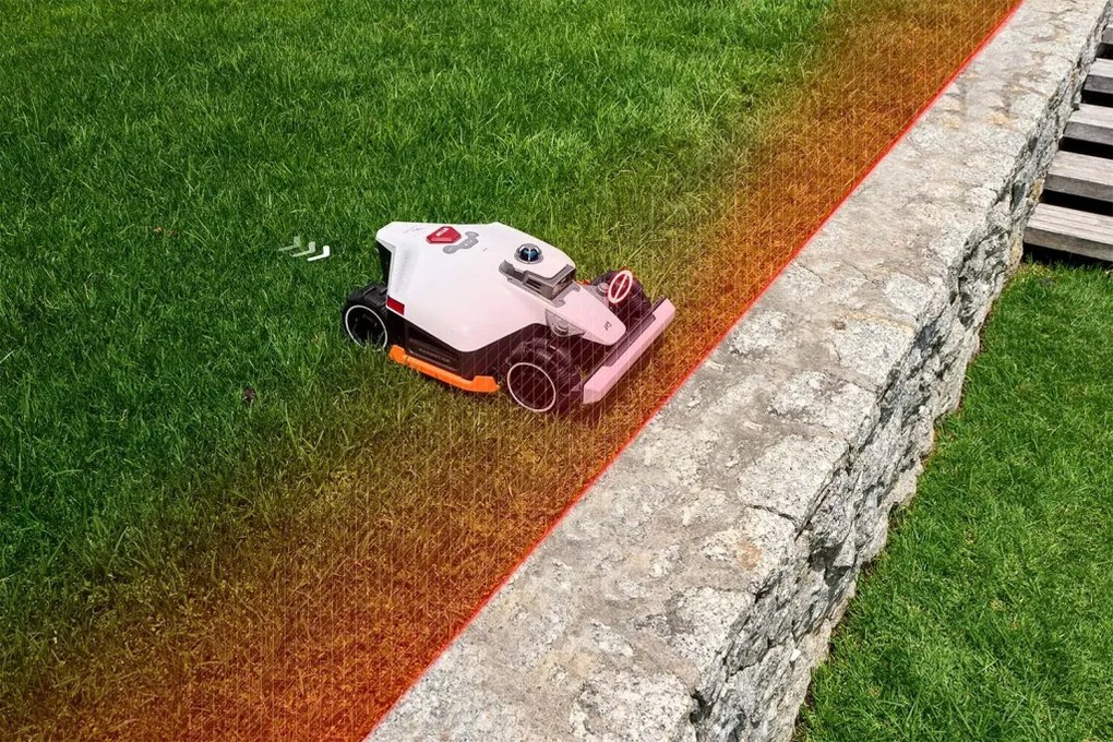 Mammotion LUBA 3 AWD 5000 LiDAR 360°+netRTK+AI-Vision robotická sekačka - 5000m2, sklon až 80%, Wifi/Bluetooth, + 4G data 3roky ZDARMA