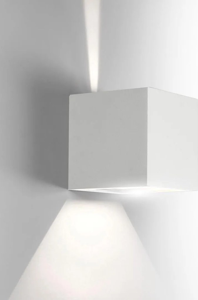 CEN UDBI-068040 LED UPDOWN BÍLÉ 6W 4000K 550Lm NASTAVENÍ 7-100d UP/DOWN IP65 - CENTURY