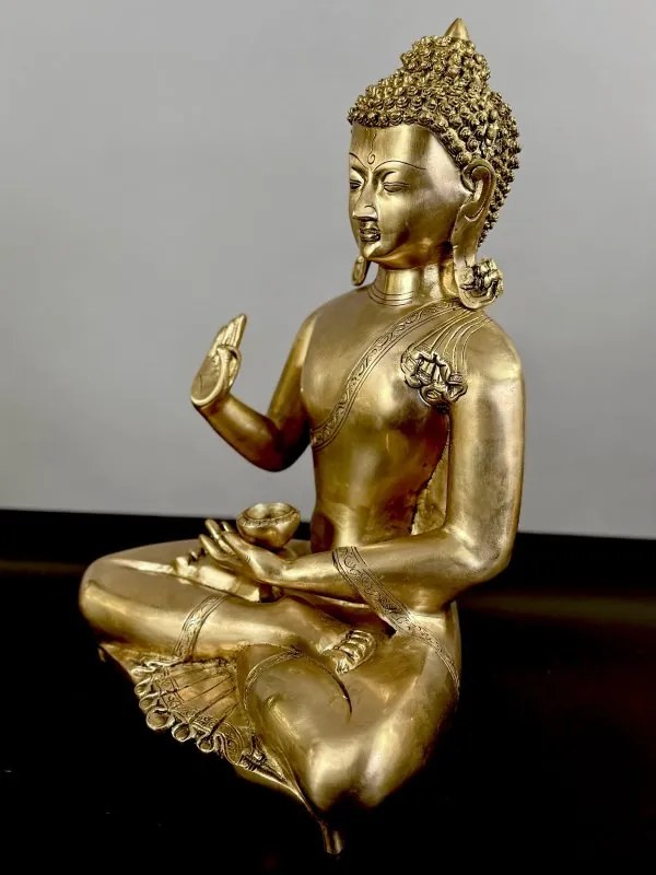 Kovová soška Buddha 49 cm (15 kg) – odlitek z Radžastánu, Indie
