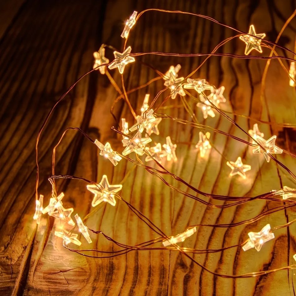 LED světýlka na baterie, hvězdičky, 3,4 m, teple bílá, 40 diod, měděná barva drátku, IP20 interiér, 3 × AA