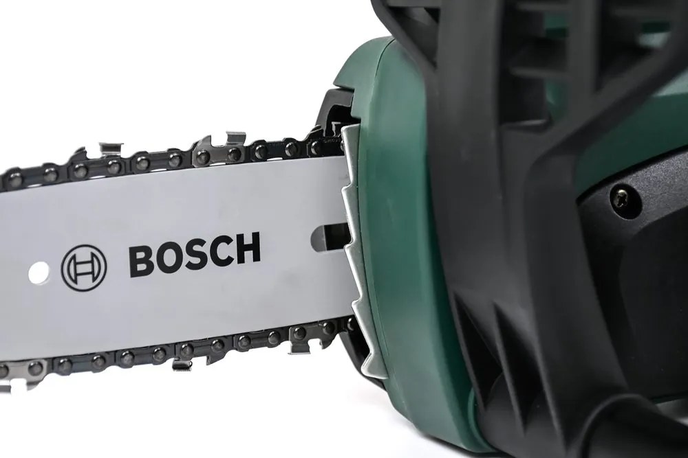 Aku řetězová pila Bosch UniversalChain 18 06008B8001