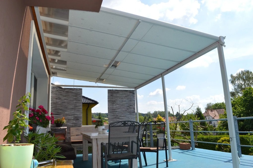 LANIT PLAST, s.r.o. hliníková pergola LANITPLAST WALL 43 bílá + opál PC LG2127
