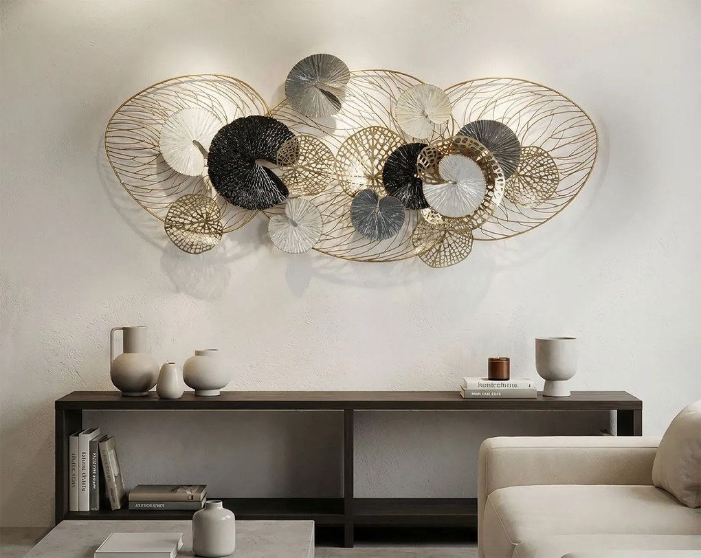 Kovová nástěnná dekorace Luxy B 124,5x55 cm černá/zlatá