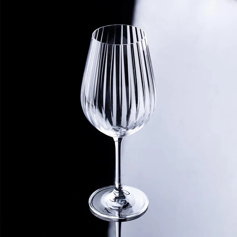 Sada 4 ks křišťálových sklenic na bílé víno s jemnou vlnkou 520 ml
