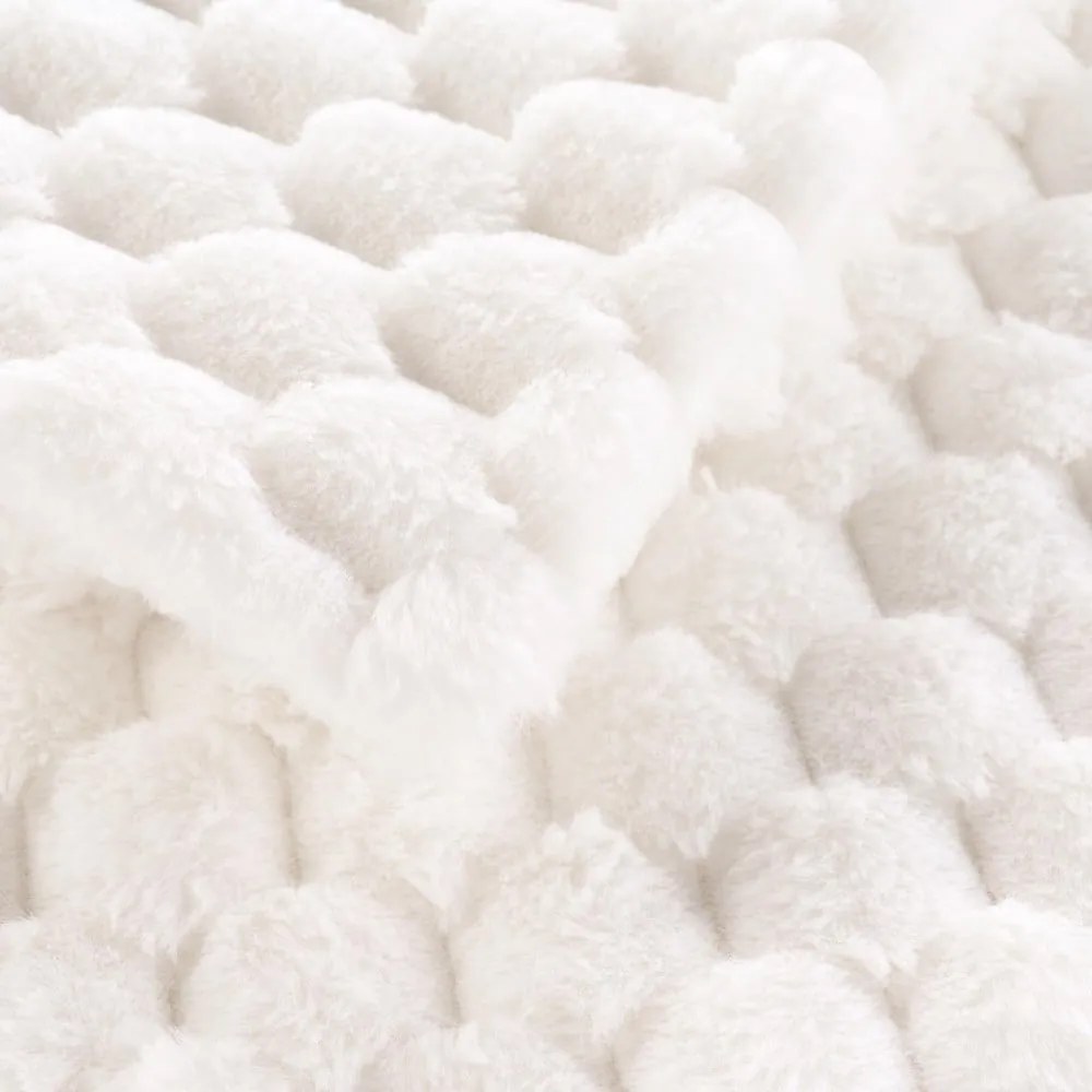 Krémová deka z mikroplyše 220x240 cm Frosty – douceur d'intérieur
