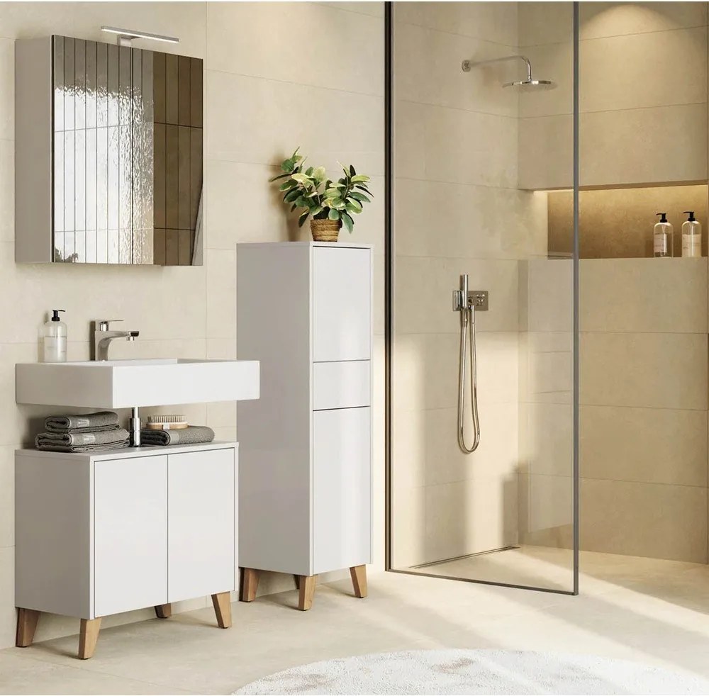 Krémová matná vysoká koupelnová skříňka 33x123 cm Arnea – Germania