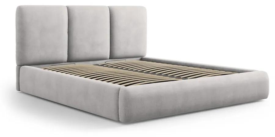Světle šedá čalouněná dvoulůžková postel s úložným prostorem s roštem 160x200 cm Brody – Mazzini Beds