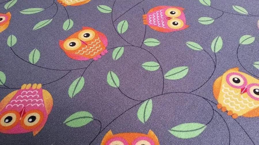Dětský koberec v metráži SOVY happy owl šedé šíře 400 cm