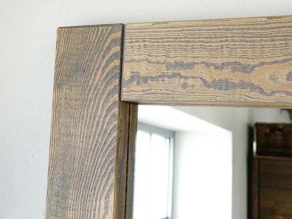 Zrcadlo v dřevěném rámu Tennessee 1
