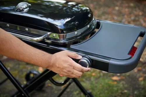 Plynový gril WEBER Traveler model 2026